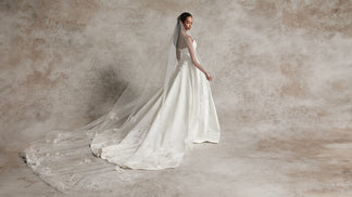 Amani by Justin Alexander Signature – The White Flower