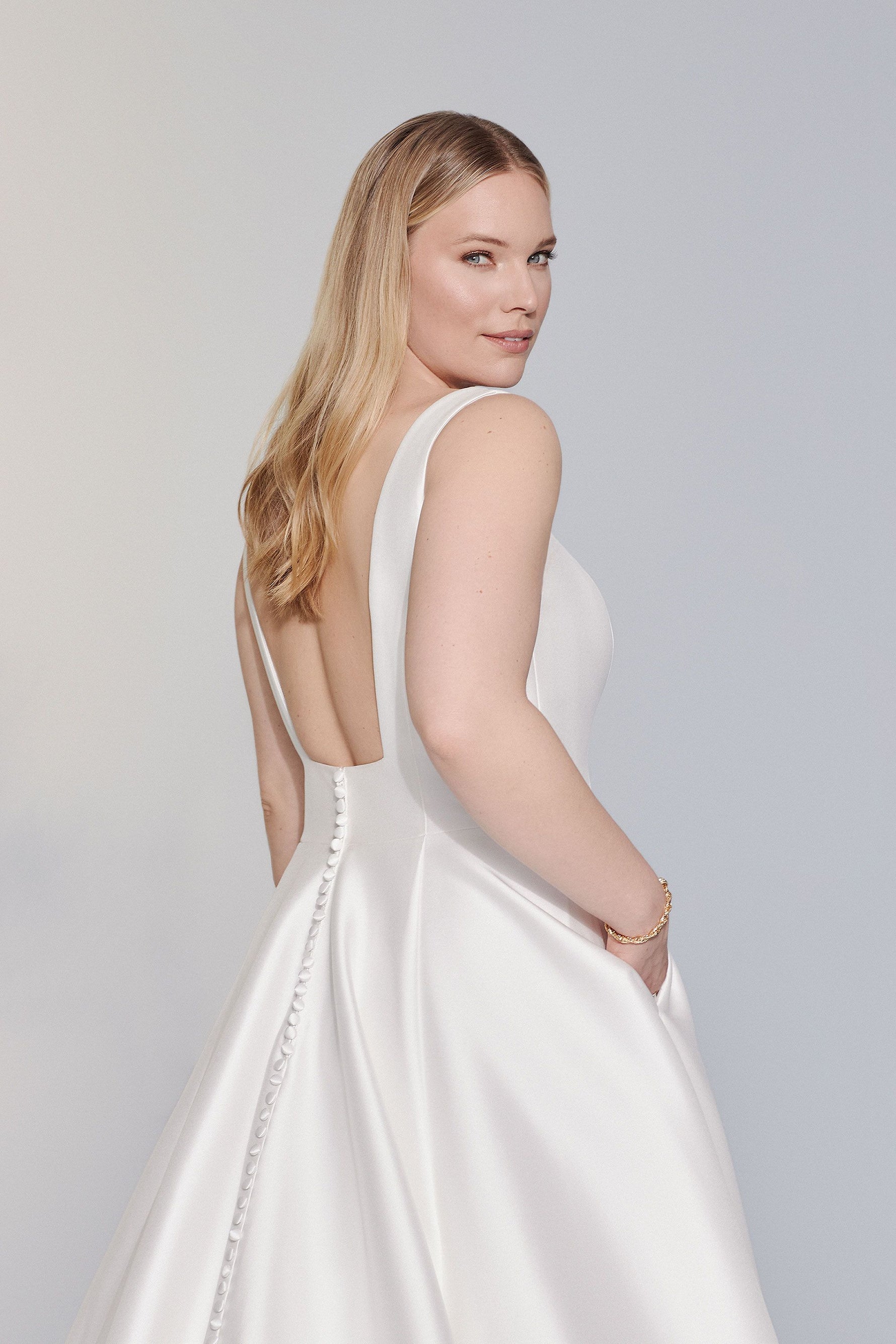 Charleston Plus Size by Justin Alexander Signature - Square Neck ...