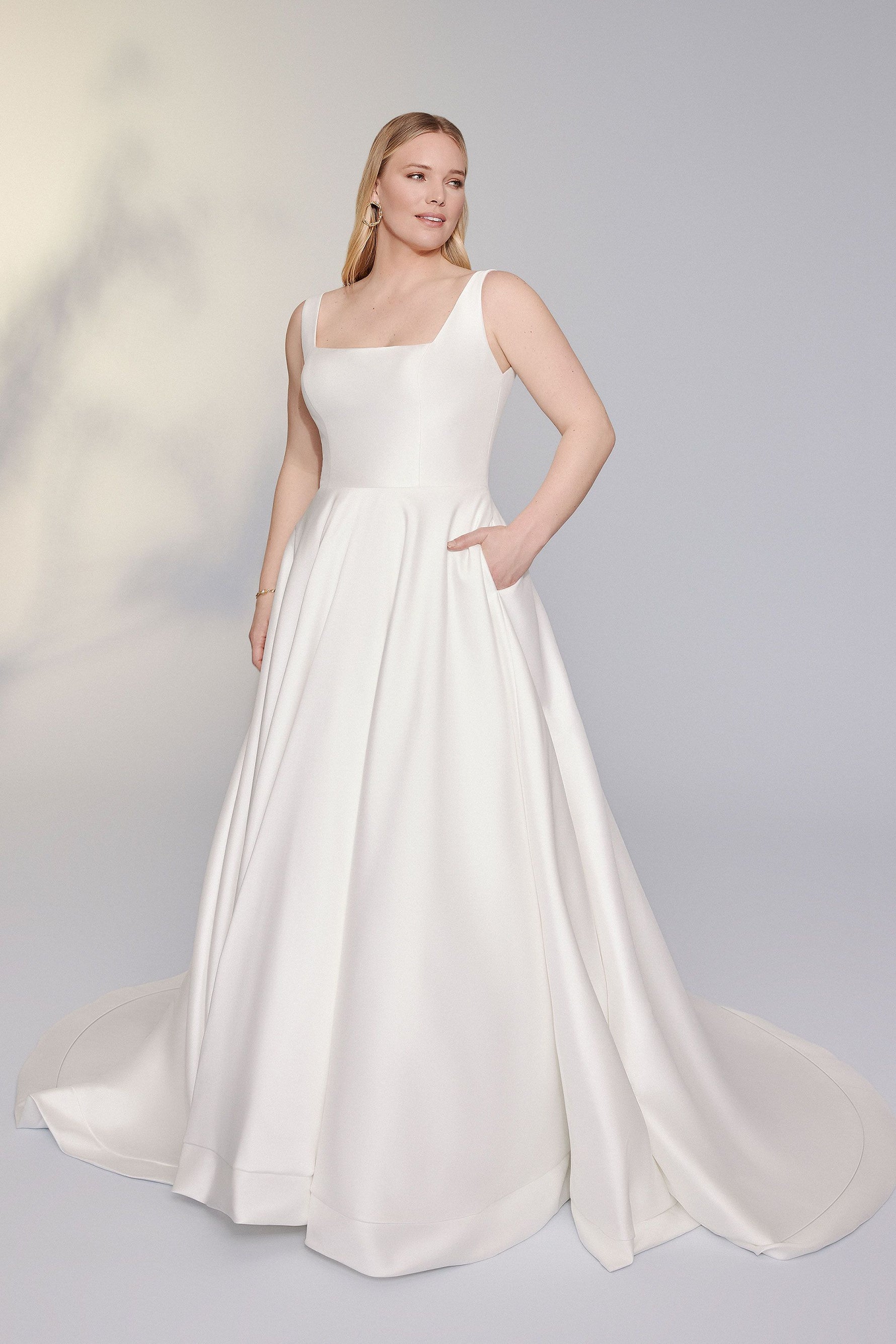 Charleston Plus Size by Justin Alexander Signature - Square Neck ...